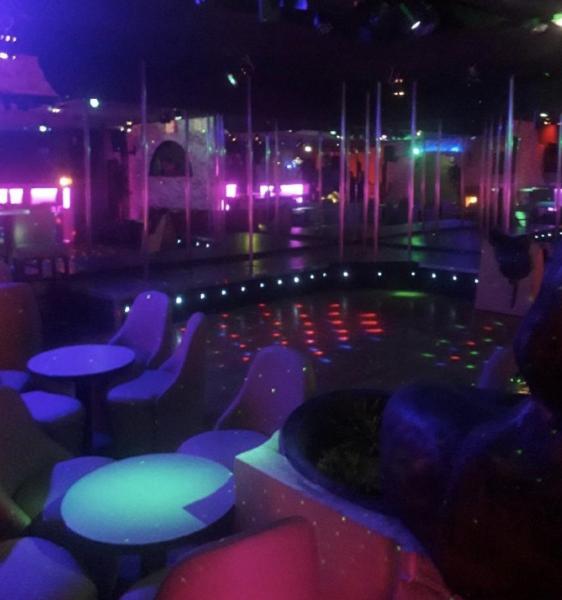 Les 5 Meilleurs Clubs libertins à Limoges (Avis, Infos, Tarifs) en 2023